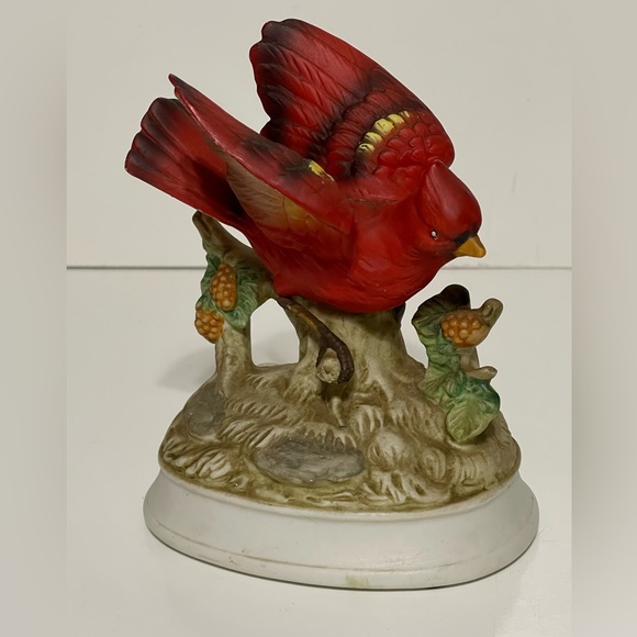 Accents | Vtg Red Cardinal Porcelin Music Box Figurine T51 | Poshmark